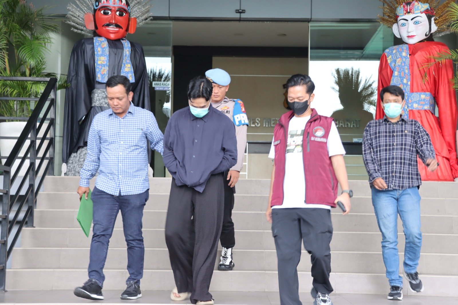 Onad Akan Menjalani Rehabilitasi Narkoba di Lebak Bulus Selama 3 Bulan ...